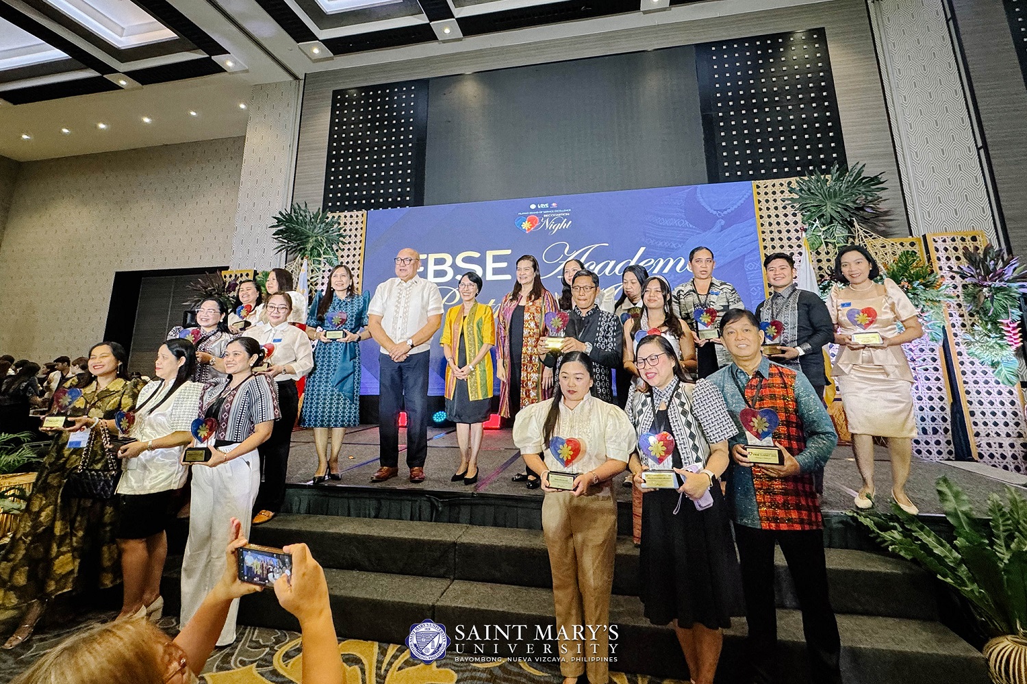 DOT grants SMU the FBSE Academic Partner Award - SMU Official Website